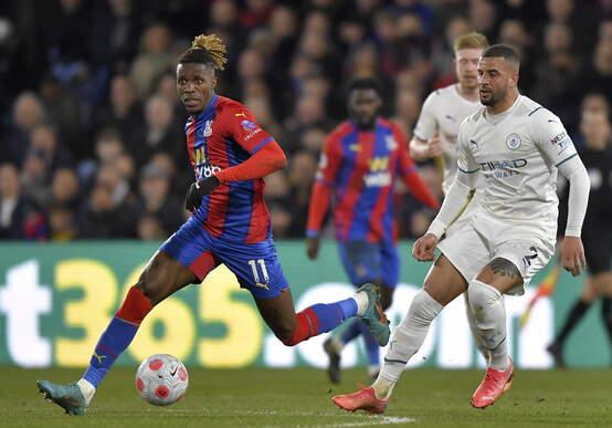 Galatasaray'ın yeni süper yıldızı: Wilfried Zaha - Wilfried Zaha kimdir ...