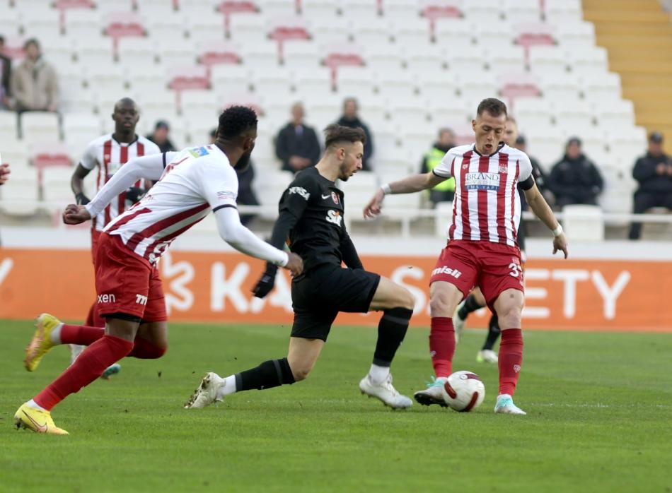 Uğur Meleke: 'Galatasaray'ın tek kazancı var' - Sporx Galeri