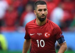 Arda Turan, Tugay Kerimoğlu'nu geçti. - Arda Turan haberleri. - Milli ...