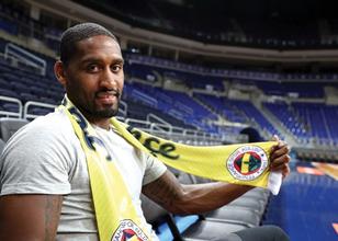 Wanamaker'dan taraftara ve Obradovic'e övgüler