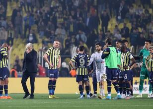 Fenerbahçe'de futbolcular ve teknik heyetten özeleştiri - Fenerbahçe ...