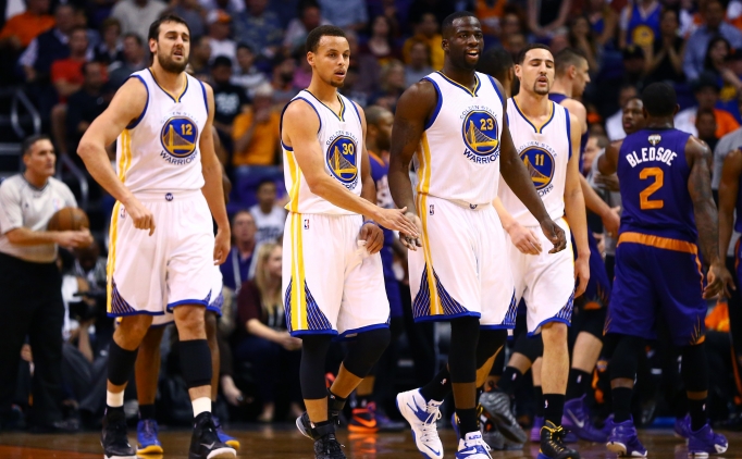 21 yıllık spiker Tim Roye, Warriors'ın sezonunu açıkladı - Golden State ...