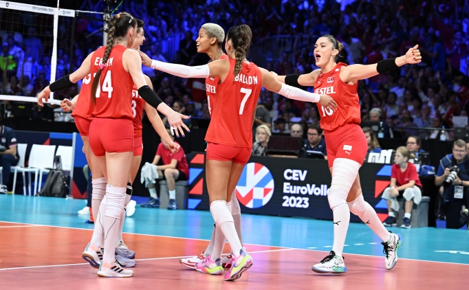 Zehra Güneş: 'Hak ettiğimiz kupa geldi'