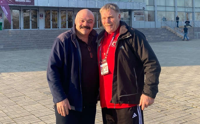 Efsane şampiyonlar Mahmut Demir ve Ali Kayalı'dan güreşçilere tam destek